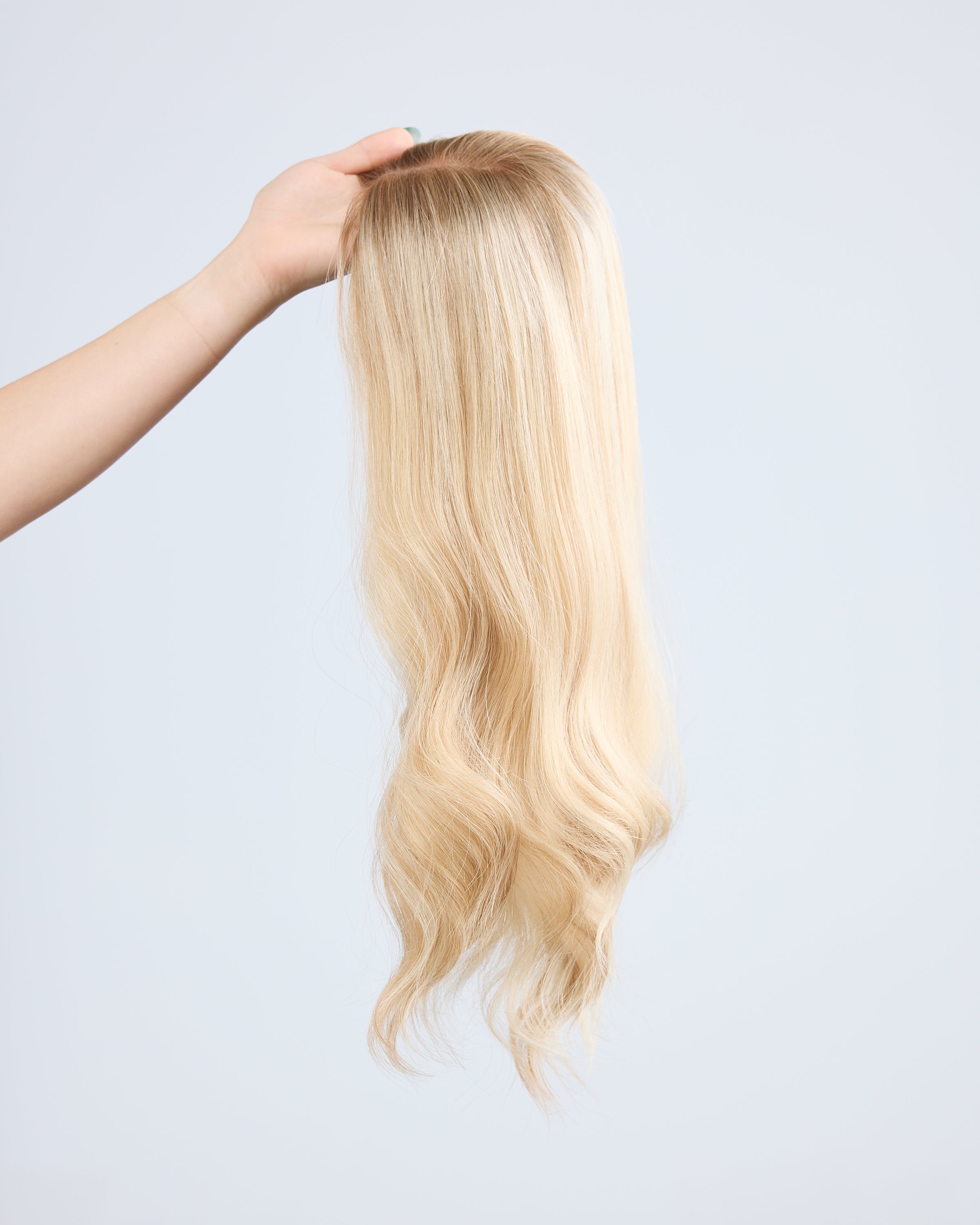 SECOND CHANCE // LIGHT ROOTED BLONDE TOPPER // 8x9 // 20" | Lusta